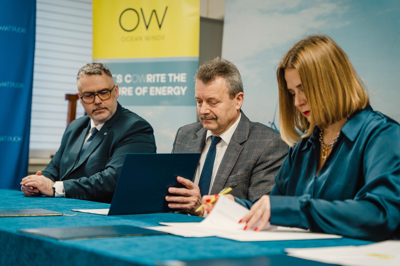 Ocean Winds with a contract for the design of offshore export cables ...